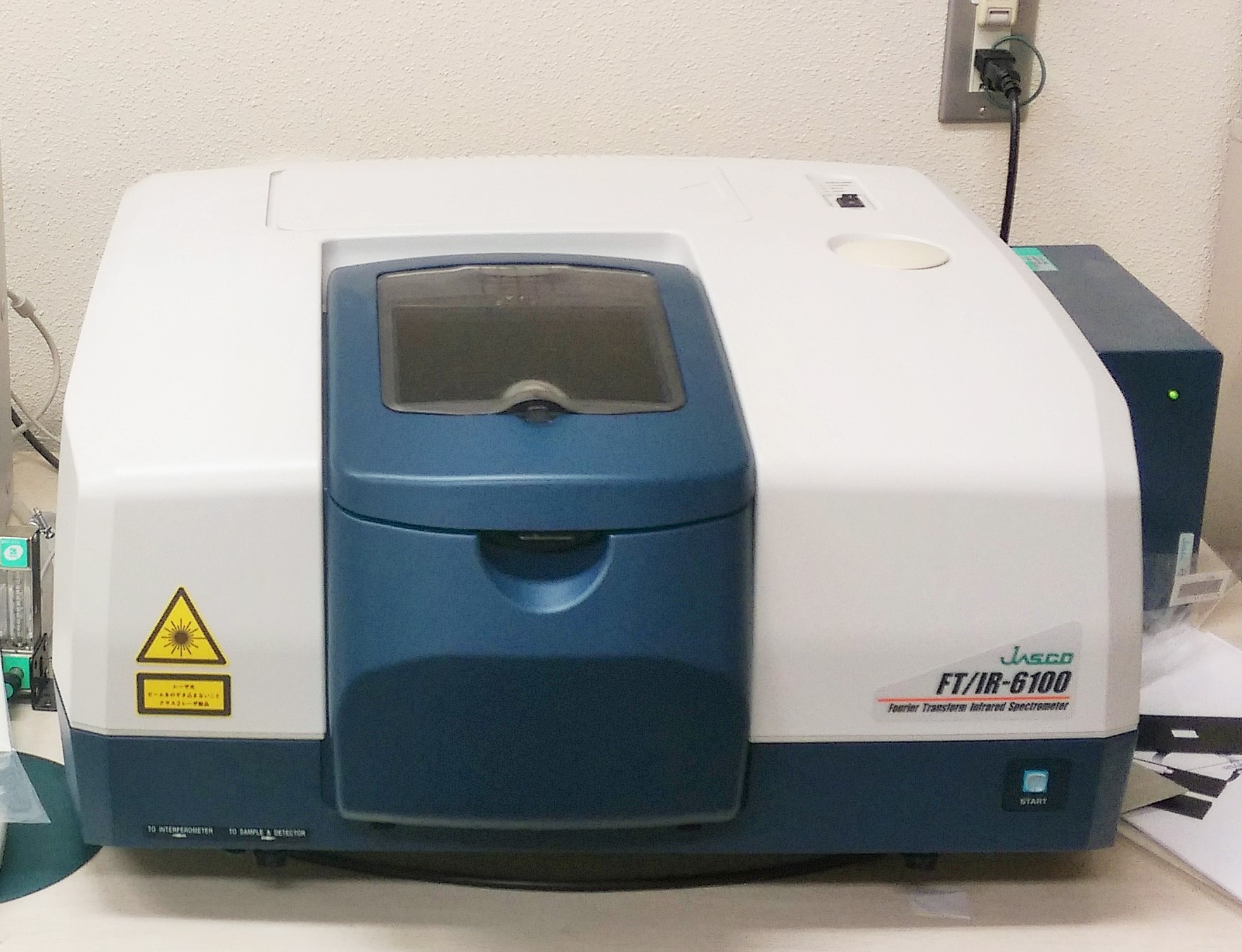 実験装置 ｜ 電子材料研究室＠北見工大